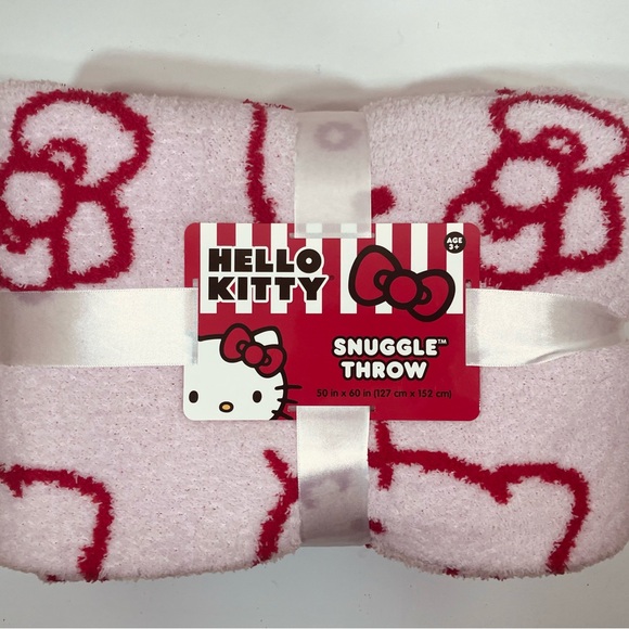 Hello Kitty | Bedding | Hello Kitty Pink And Red Snuggle Throw | Poshmark
